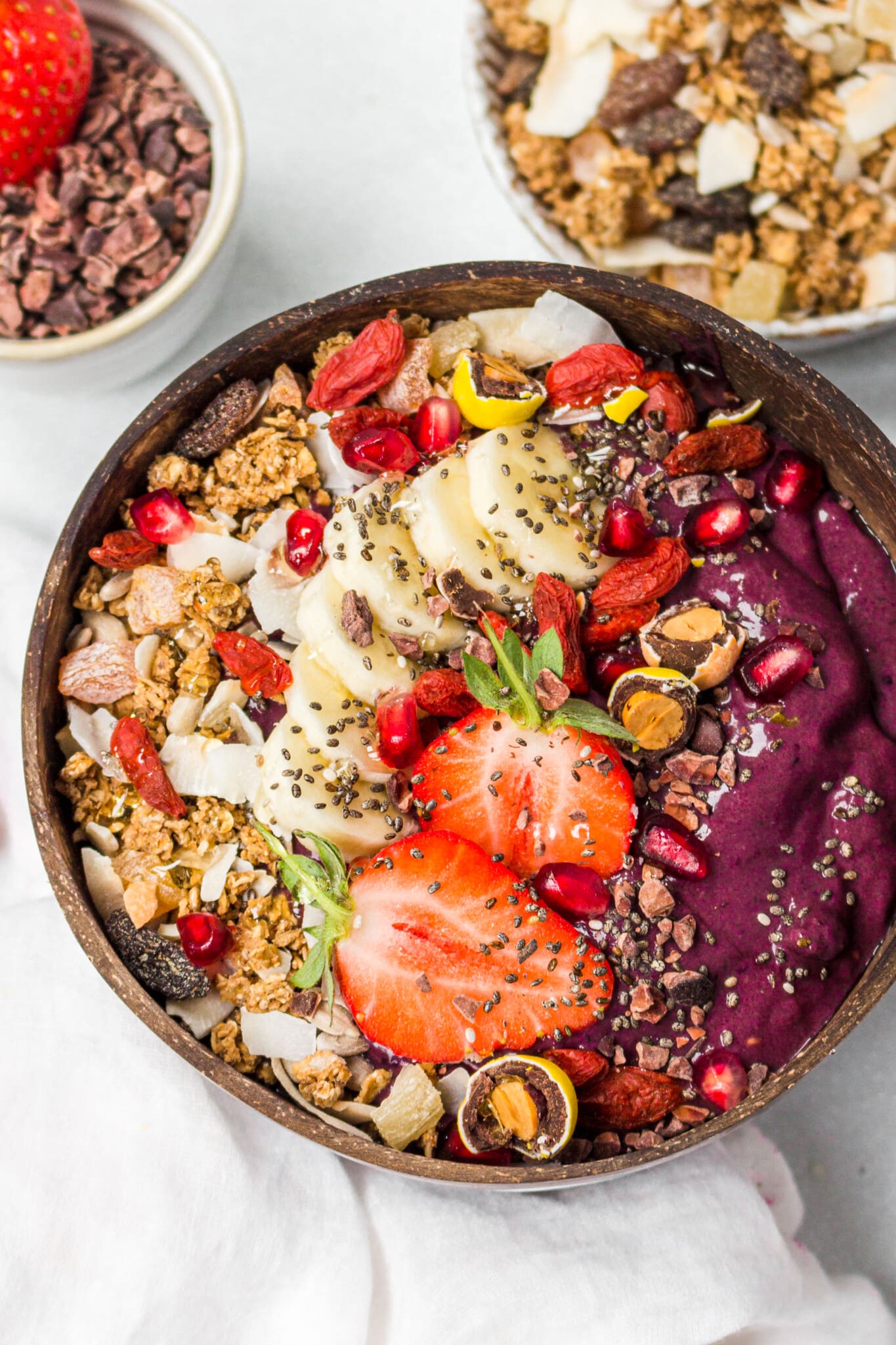 Vanilla Berry Acai Bowl - Nourishing Amy